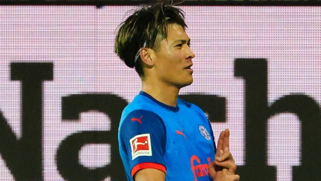 日本代表に呼ばれない25歳FW、ドイツでスーパーフリーキック！「ピッチ上で断然最強選手」と現地脱帽 | TRILL【トリル】