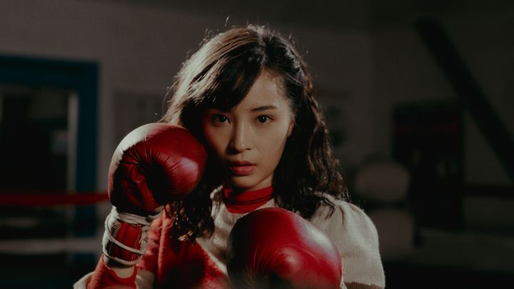 「許せない」女を連れ込んだことより隠れてラーメンに激怒？46年前の大人気作品Netflix“リメイク版”が話題に…！ | TRILL【トリル】