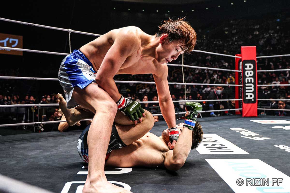 【RIZIN】朝倉未来軍、連勝 BD安井飛馬が完勝でプロ3連勝、驚異の“テイクダウン能力”で黒薔薇くんを圧倒 | TRILL【トリル】