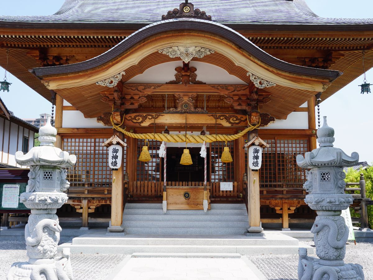 金運UPのパワースポット！ 2025年初詣におススメ神社3選｜山口・愛知・東京／琉球風水志シウマさん | TRILL【トリル】