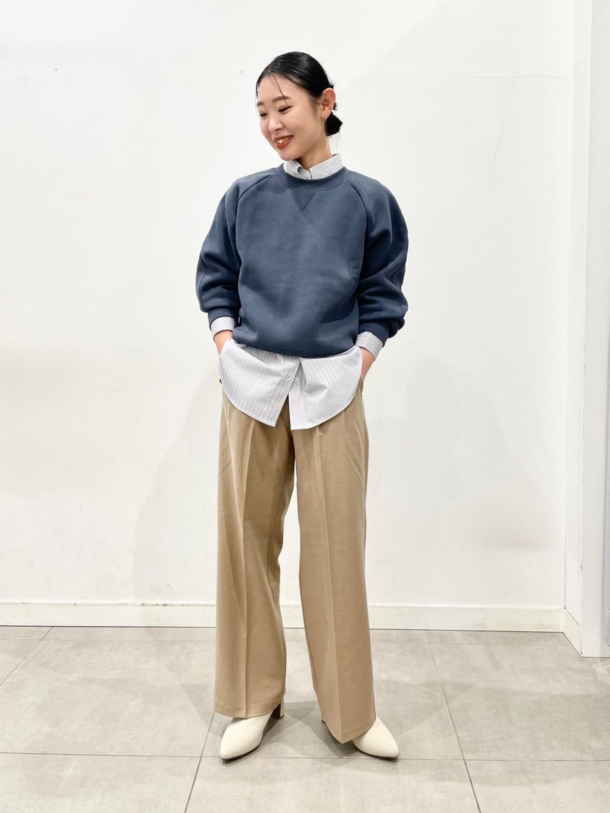 『何年も同じ着方』してない？【GU】40・50代の垢抜け！「スウェット着こなし術」 | TRILL【トリル】