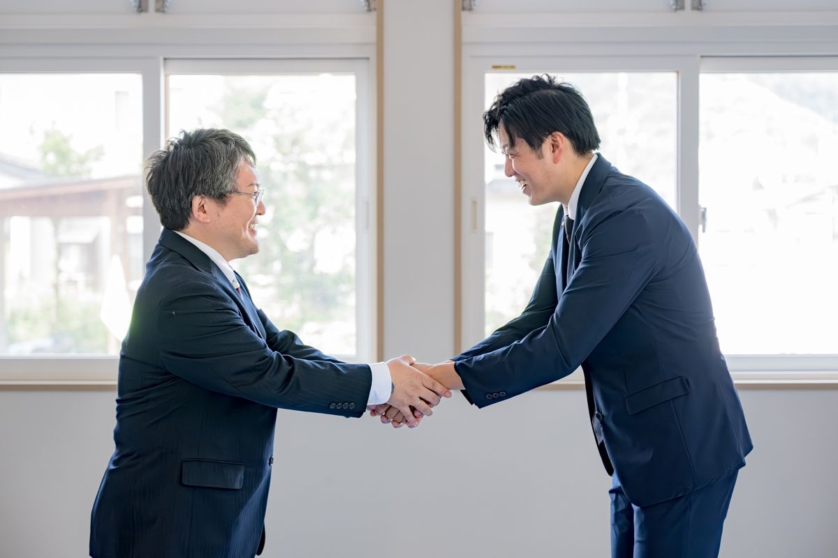 目上の人に『頑張ってください』はNG？！ 知らなきゃ恥ずかしい…“正しい言い換えフレーズ”とは？ | TRILL【トリル】