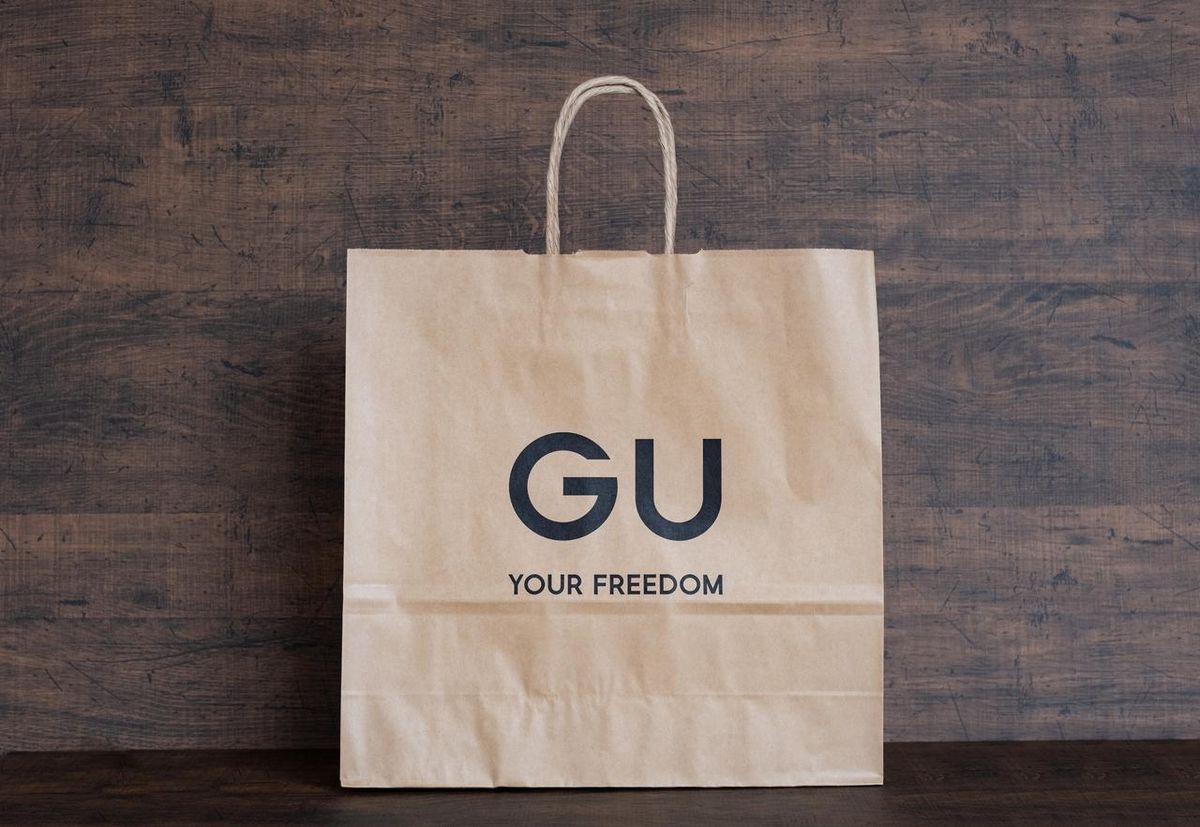 【GU】の「マウンテンパーカー」が高見え！ 店員さんによる「最旬コーデ」 | TRILL【トリル】