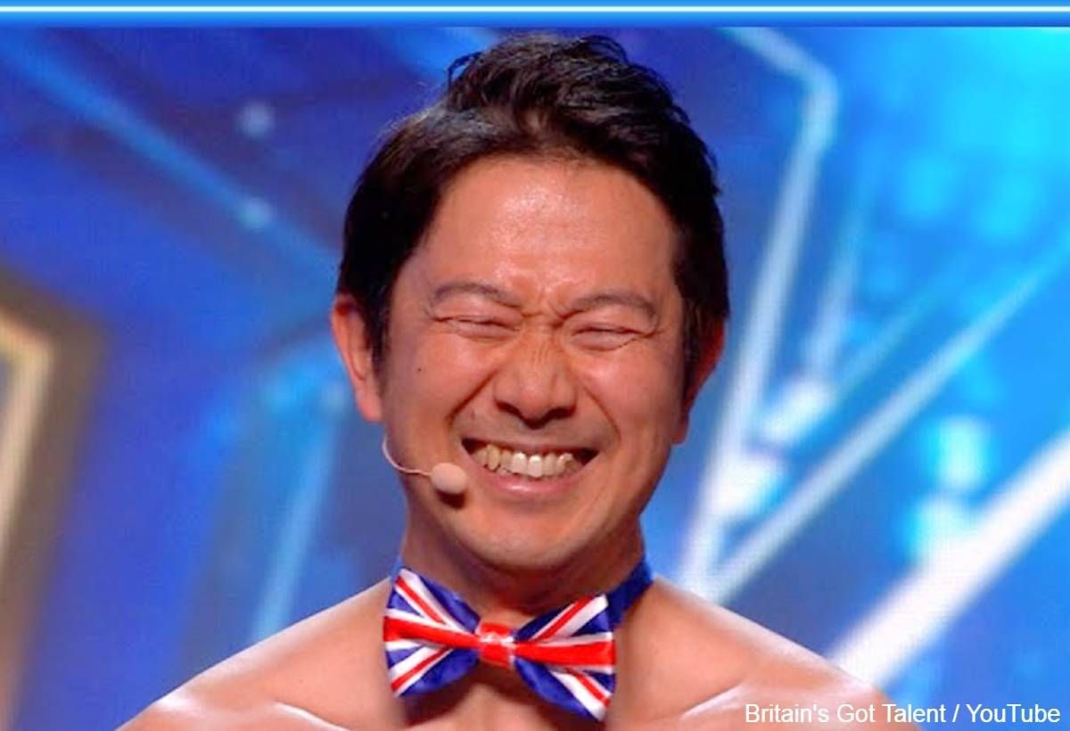 アキラ100%、英国で鮮烈デビュー、「絶対に見せない」衝撃パフォーマンスに審査員・会場が騒然・大爆笑[動画あり] | TRILL【トリル】