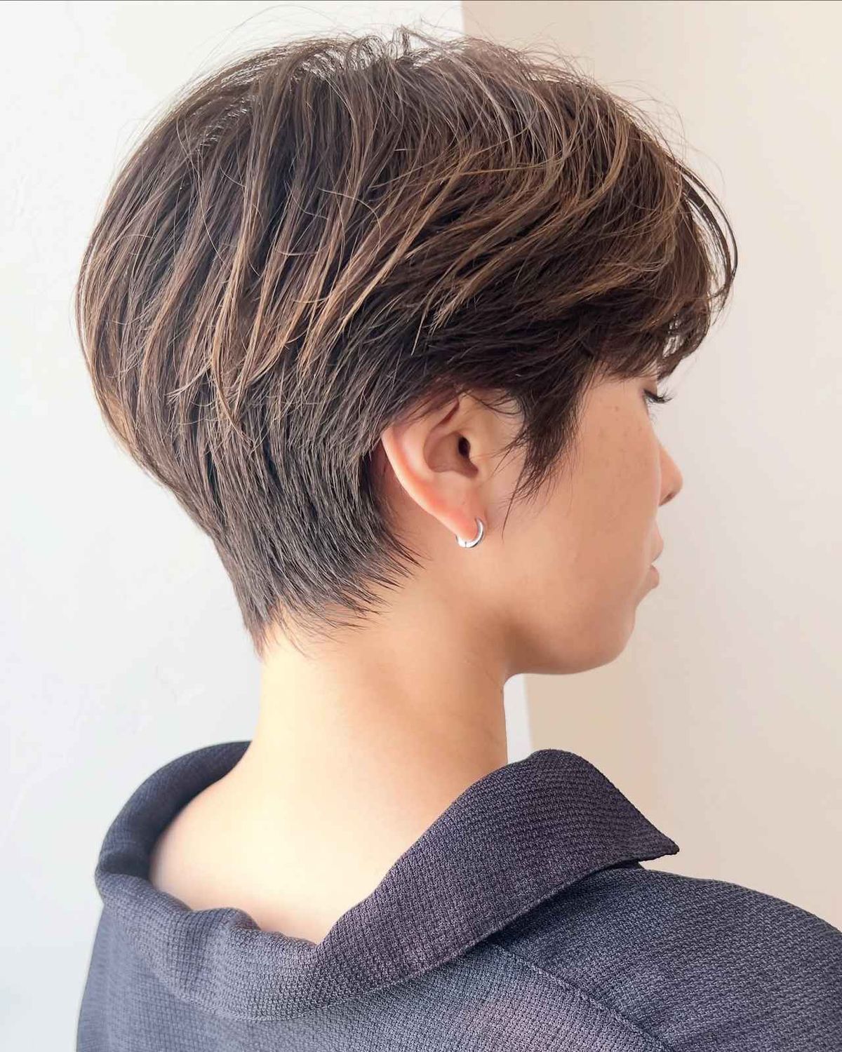 若見え狙えそう！【40・50代】立体感がUPする「大人くびれショート」って？ | TRILL【トリル】