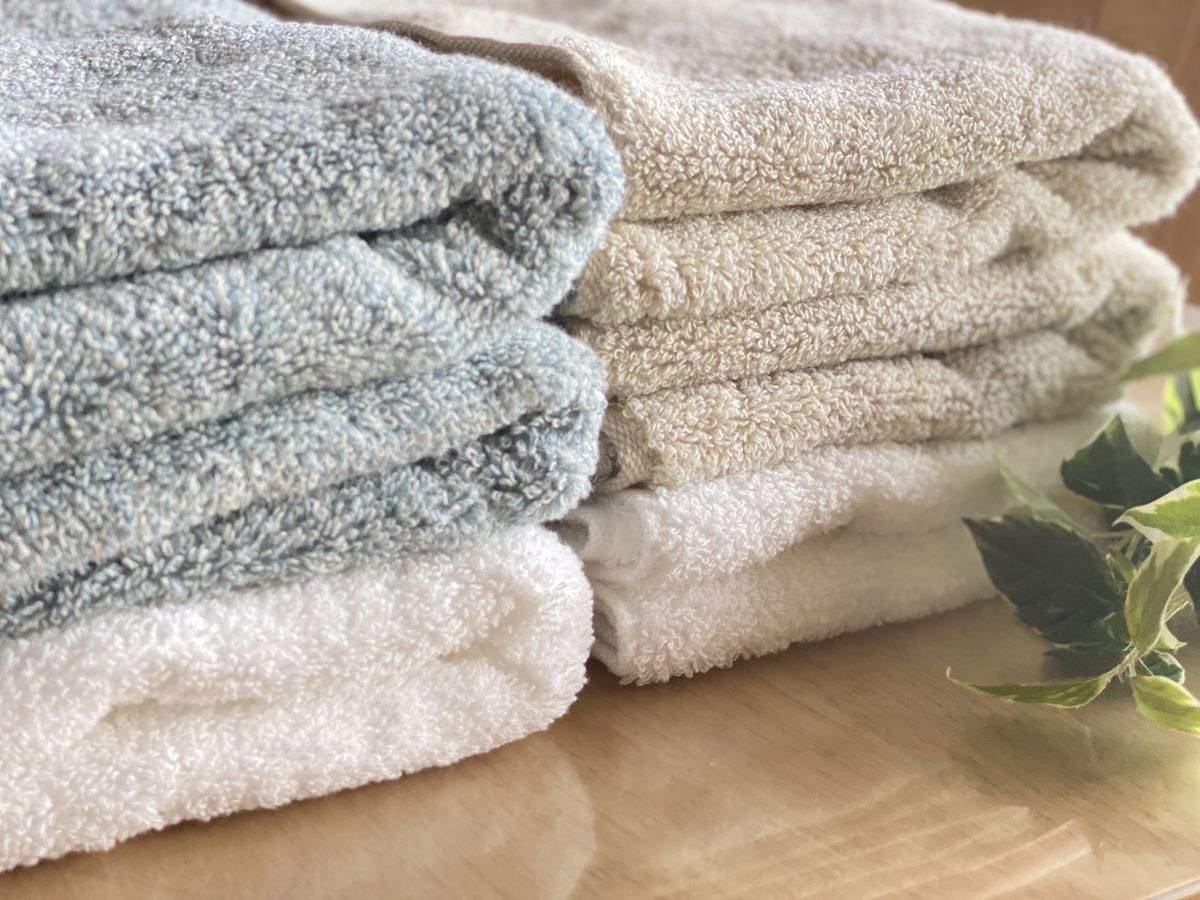 「吸水力がイマイチ〜」新しいタオルに不満爆発の女性→その後、誰もが経験する“あるあるな事態”とは？ | TRILL【トリル】