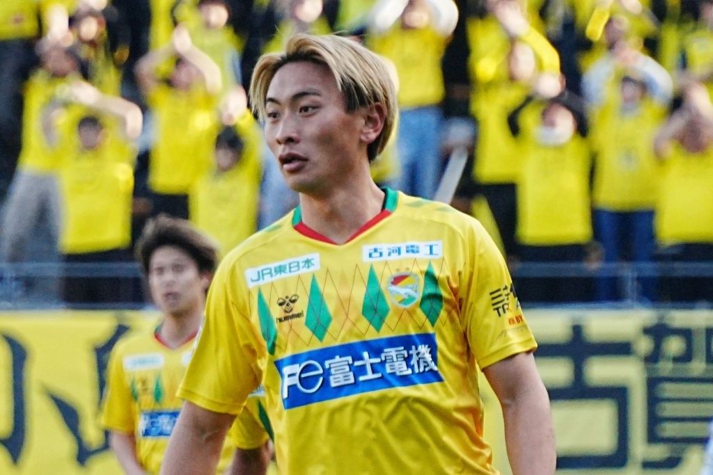 J2ジェフユナイテッド千葉MF吉田源太郎が「絶対に負けたくない」同世代のライバルたち、「自分は下から来たウィング」 | TRILL【トリル】
