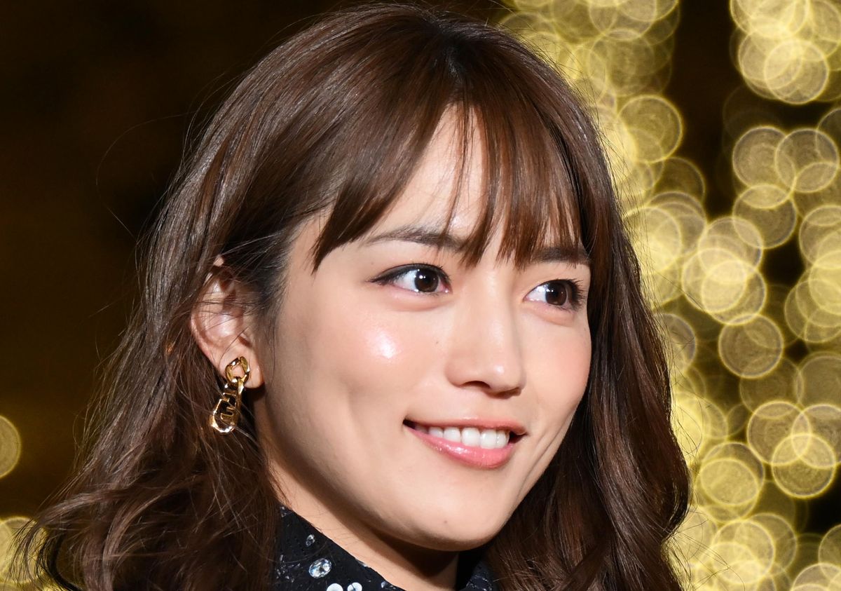 「何度見ても面白い」「1番好き」胸を締めつけた伝説の“木曜劇場”【最注目の脚本家】元・助産師が描いた脚本に絶賛の声 | TRILL【トリル】