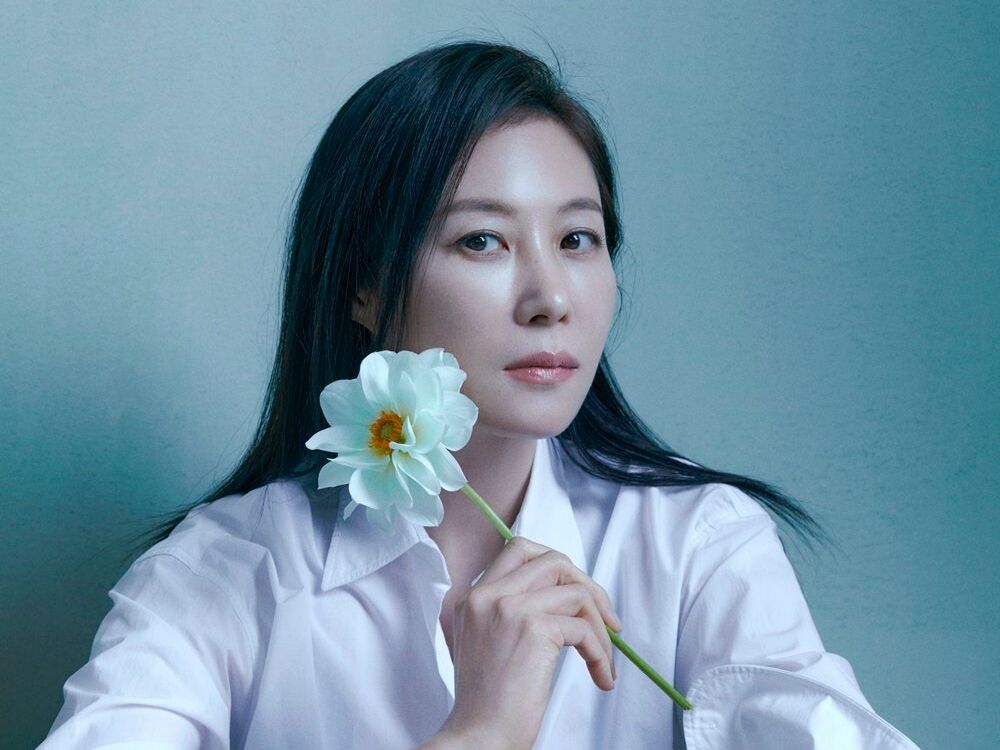 『おつかれさま』主演のムン・ソリ、“ママがIUと共演した”と騒ぐ娘の反応が「ある意味不思議」【インタビュー】 | TRILL【トリル】