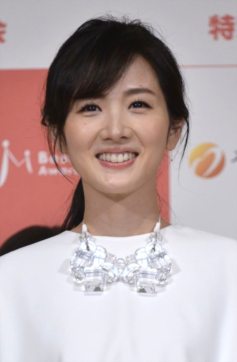 40歳以上の好きな「女性アナウンサー」ランキング 3位NHK鈴木奈穂子アナ、2位高島彩アナ…1位は？ | TRILL【トリル】