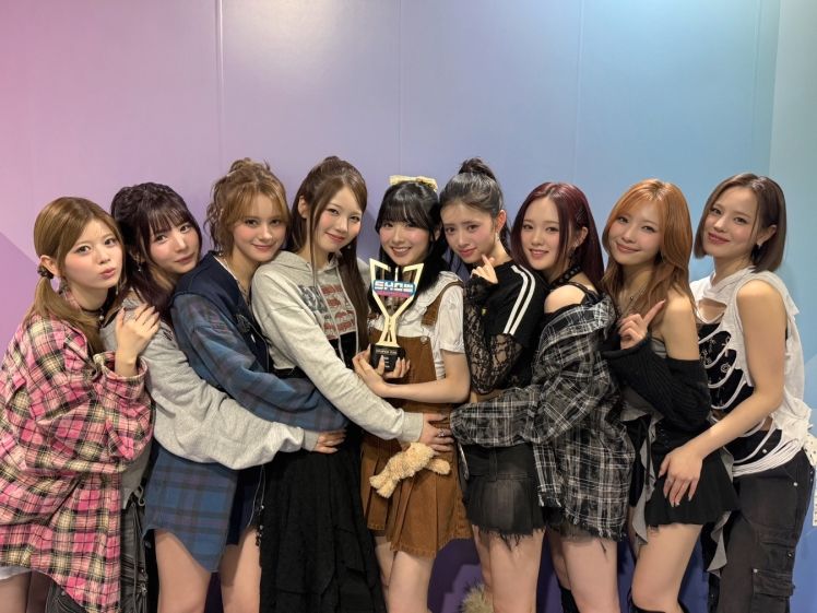 NiziU、韓国でも堂々の1位！『LOVE LINE』で韓国シングル第1弾に続く快挙「心から感謝している」 | TRILL【トリル】