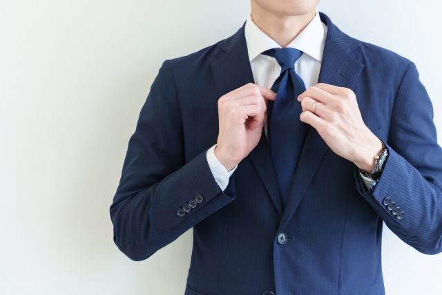 「絶対やめて」元ホステスが見てきた『デートで幻滅される中年男性』の3つのNG行動 | TRILL【トリル】