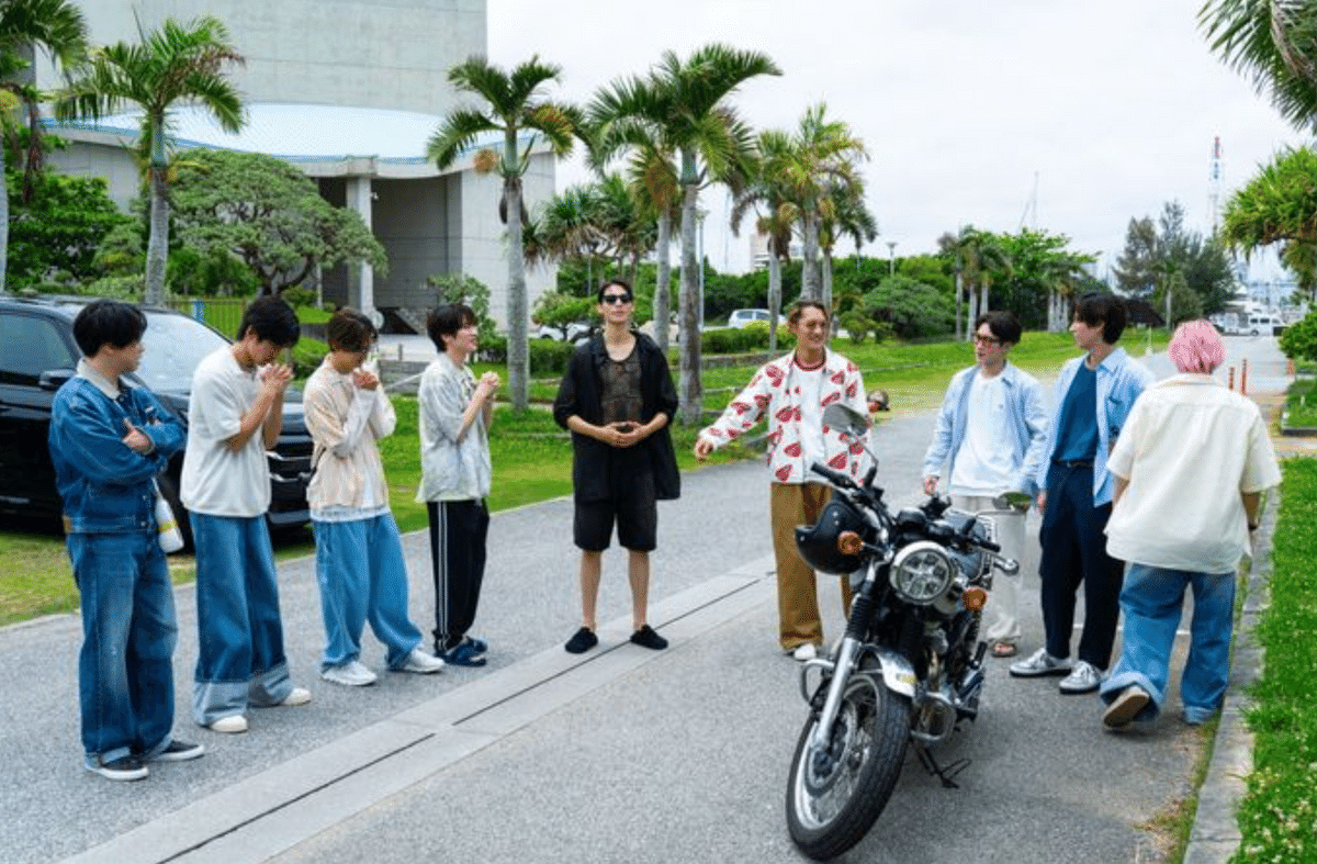 「ちょっと先に別で色々…」Snow Man・リーダー、“素顔丸見え”日本縦断の旅で“まさかの行動”に→「えぇ〜」「すげぇ」メンバー驚愕 | TRILL【トリル】