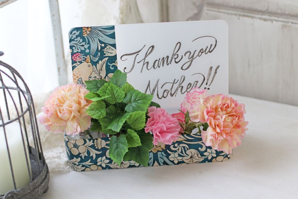 母の日に！ 感謝の気持ちを伝えるメッセージボード作り プチプラ花コーデVol.157 | TRILL【トリル】