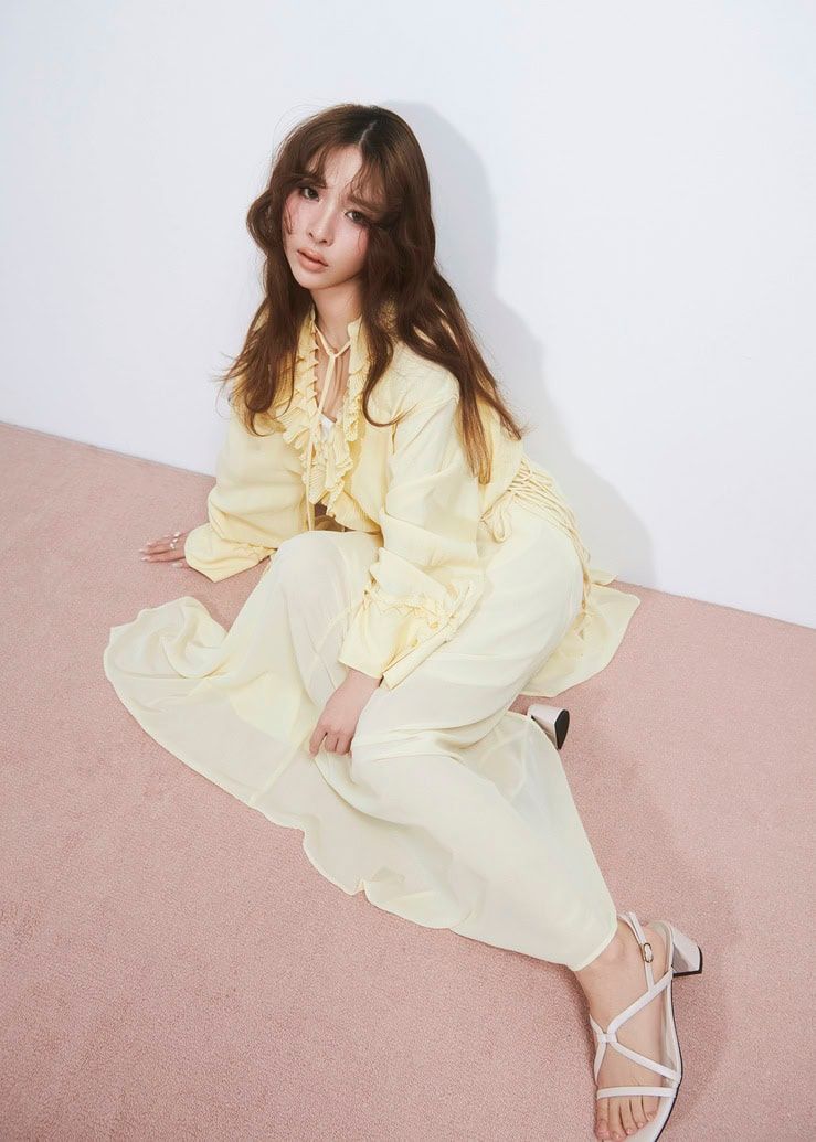 【H&Mなど】大人も似合う♡ 媚びない色気を引き出す“ふわふわシフォン”コーデ | TRILL【トリル】