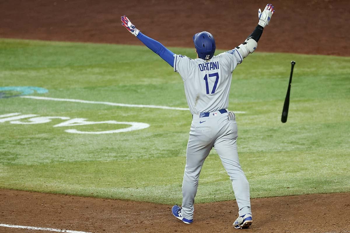 【MLB】大谷翔平の12号「万歳ポーズ」で思い出される“世界の王”の歴史的名場面 劇的弾直後の姿に注目「アリゾナの信じられない夜」 | TRILL【トリル】