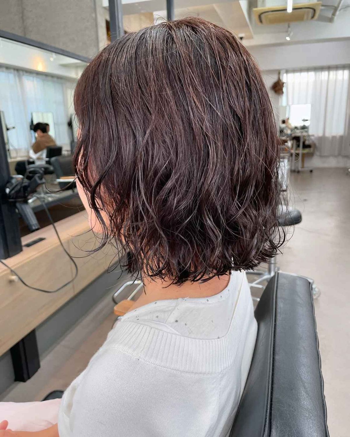 立体感で若見え♡【40・50代】おしゃれも叶える「大人ボブパーマ」が良いかも！ | TRILL【トリル】