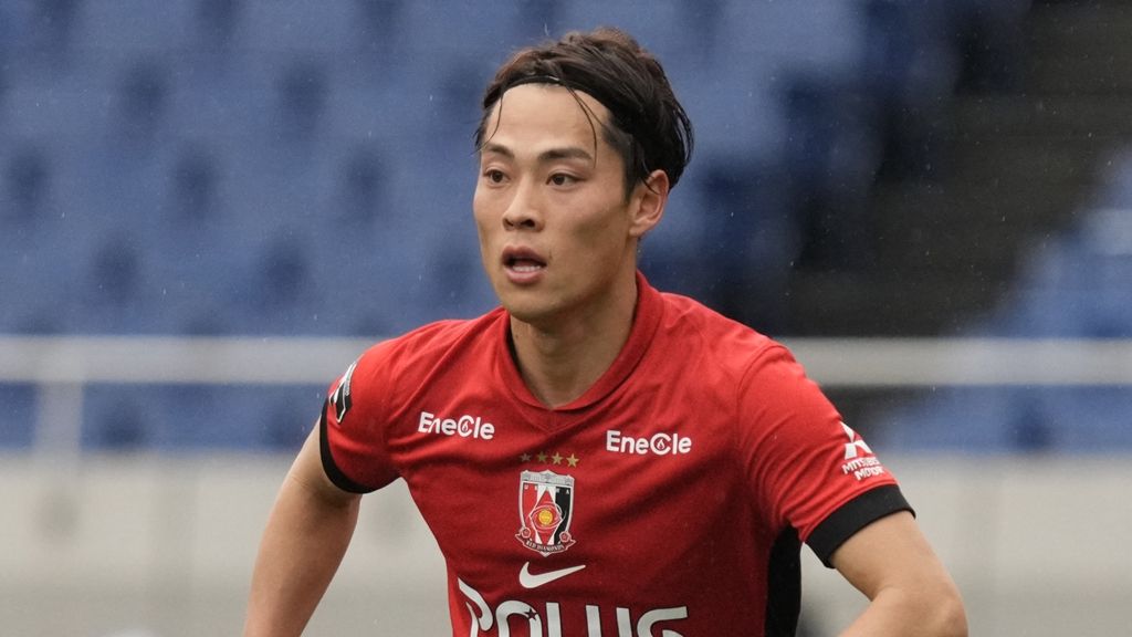 「可愛すぎて天才すぎます」早大中退の異色Jリーガーと結婚した31歳人気モデル、全身白コーデが話題！ | TRILL【トリル】