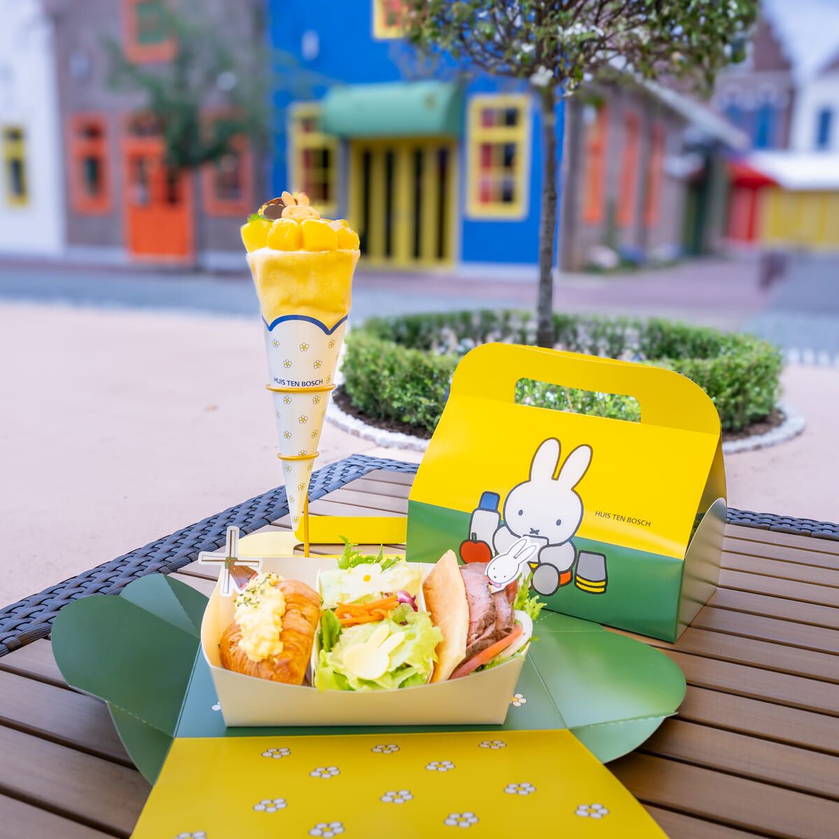 気軽に立ち寄れるテイクアウト専門カフェ！ハウステンボス／ミッフィー・ワンダースクエア「ホリデー・ピクニックカフェ」メニュー | TRILL【トリル】