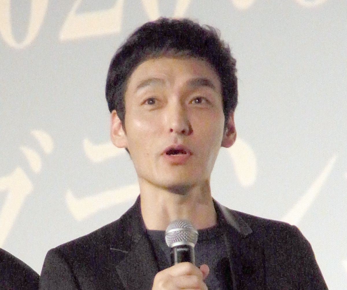 「やっぱりスゴい役者」放送から16年、“圧倒的な快演”で評価され続ける名俳優…“異色の脚本”で魅せた至高ドラマ | TRILL【トリル】