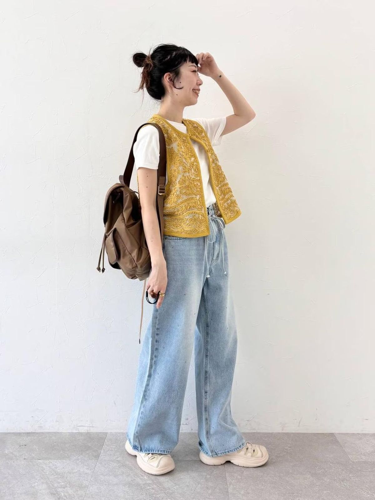 【niko and ...】重ねるだけで可愛い♡「Tシャツ × ベストコーデ」 | TRILL【トリル】