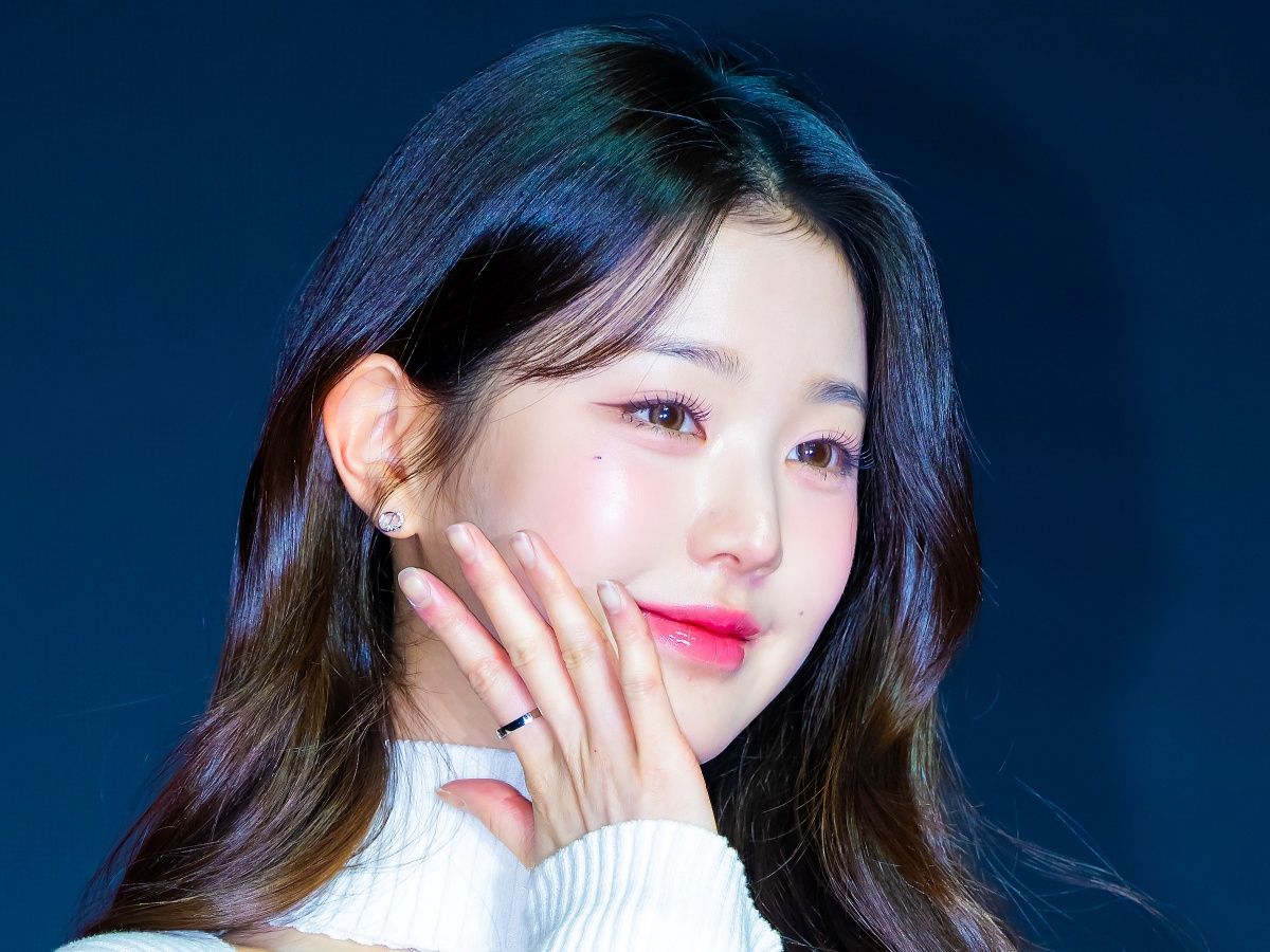 IVE・ウォニョンの大胆姿に「妖艶すぎる」「ファンの心を掴んだ」との声 | TRILL【トリル】