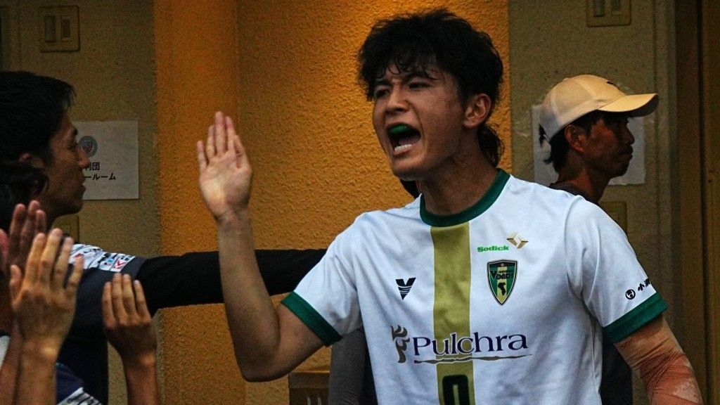 Jリーガーになった同期との差「俺は地域リーグです。だけど…」今季出身地帰還の23歳FWが語る夢 | TRILL【トリル】