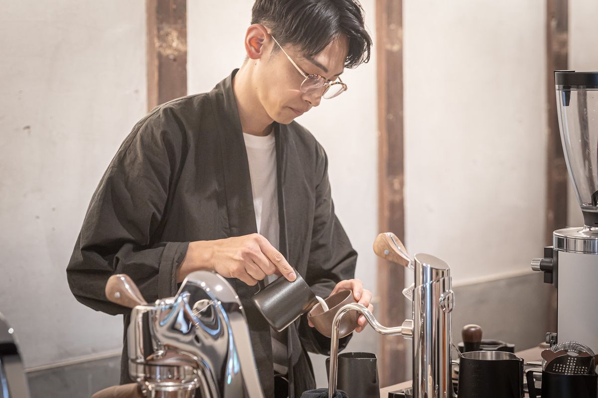 京都・二条城エリアが一気にコーヒー激戦区に☆「ABOUT US COFFEE」が新店舗オープン！ | TRILL【トリル】