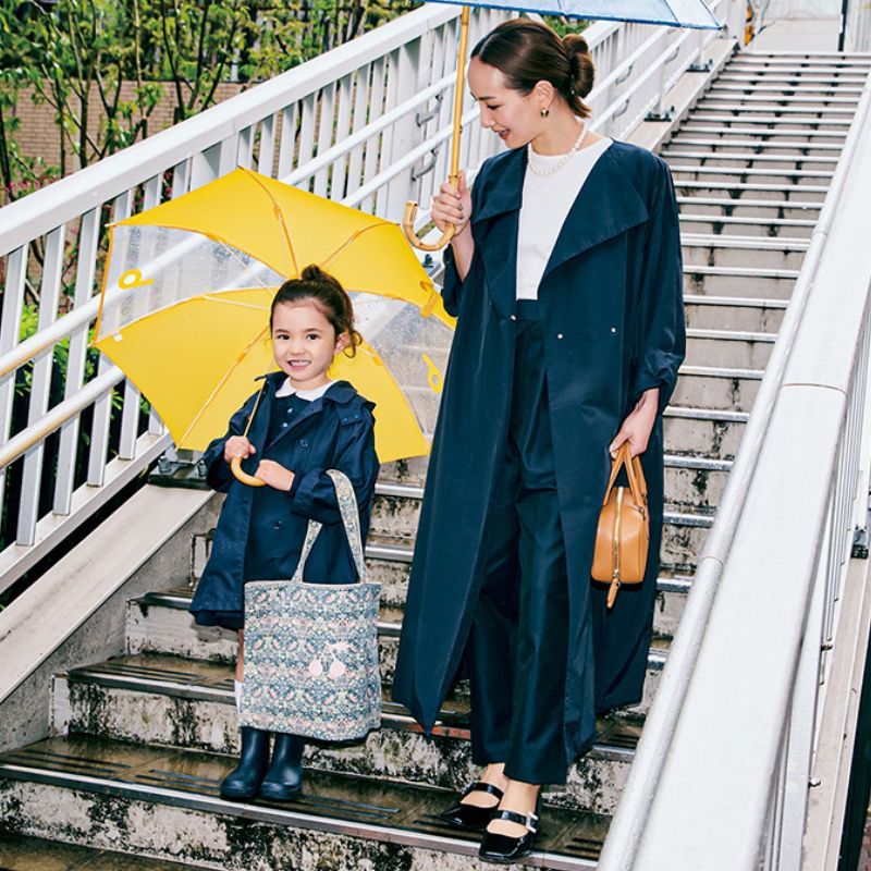 年中快適な【キレイめ晴雨兼用コート3選】UVカットや接触冷感も！ | TRILL【トリル】