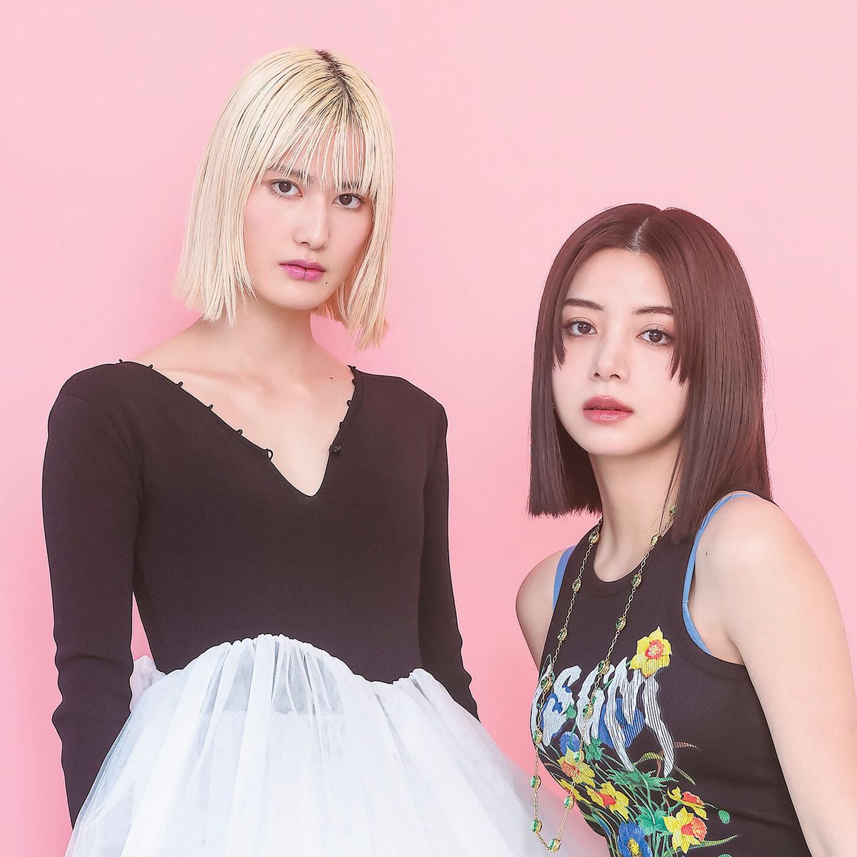 【池田エライザ＆橋本愛】映画『リライト』で初共演の2人をネホハホ♡【sweet独占インタビュー】 | TRILL【トリル】