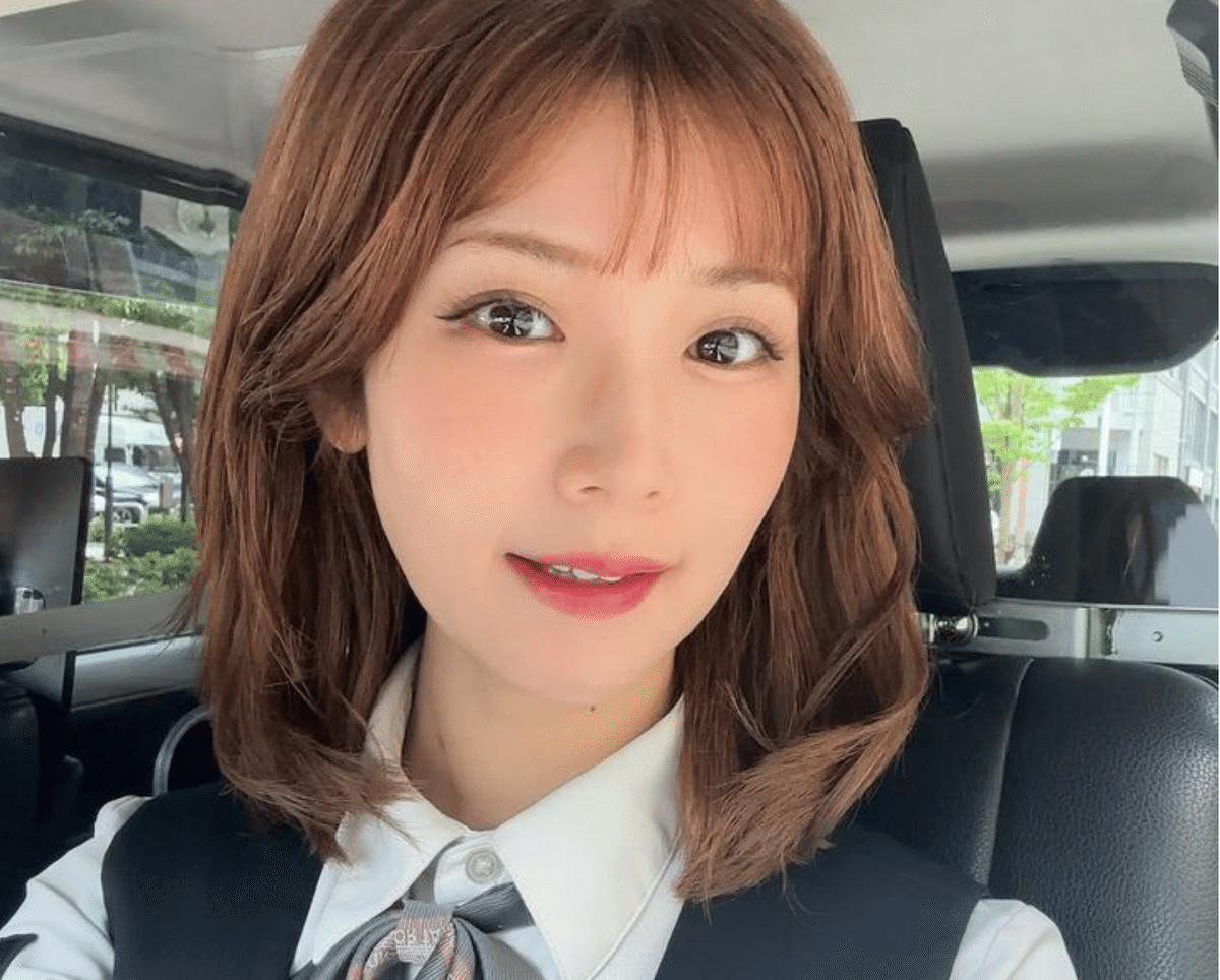 現役タクシードライバーグラドル、“仕事中の姿”を公開し…「かわいすぎます」「色っぽい」SNS歓喜 | TRILL【トリル】