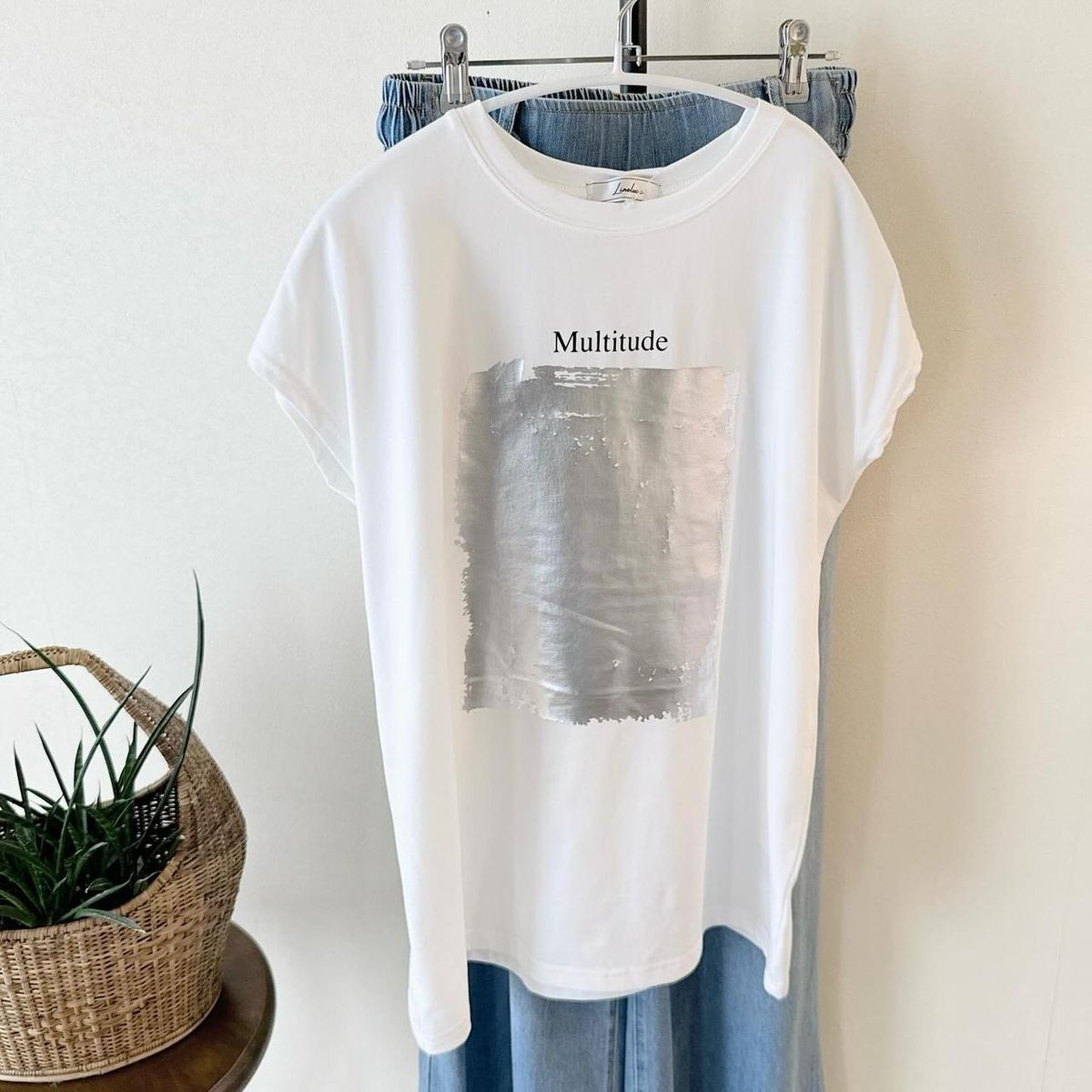 40・50代「カジュアルすぎは似合わない」→【しまむらの大人っぽTシャツ】で解決！ | TRILL【トリル】