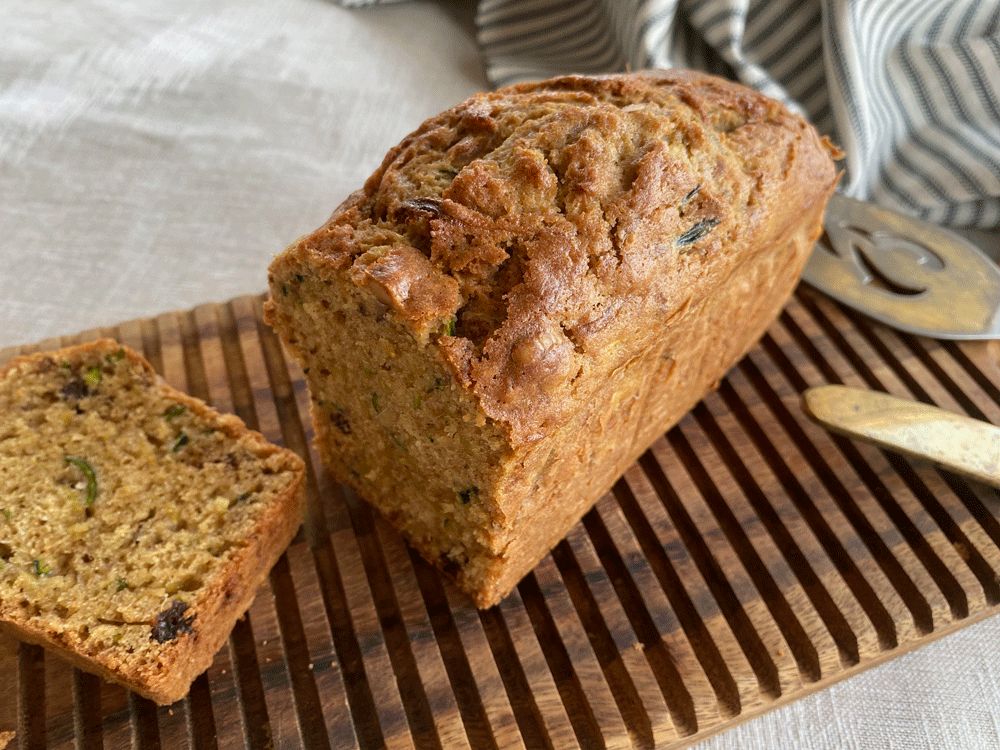 梅雨の湿っぽさを発散させるヘルシーケーキ ズッキーニブレッド｜坂井美穂のキッチンの薬箱vol.42 | TRILL【トリル】