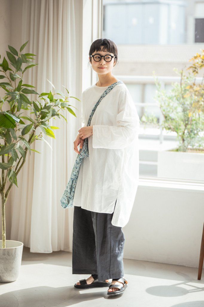 モノトーンならリラックスコーデも、ほら、大人っぽい【FUDGE FRIEND おしゃれさんの毎日コーディネート vol.548｜田中真里奈】 | TRILL【トリル】