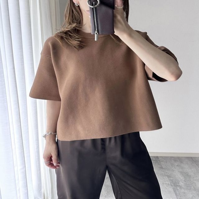 Tシャツよりも大人っぽい♡UNIQLOの「夏ニット」が超優秀だった！ | TRILL【トリル】