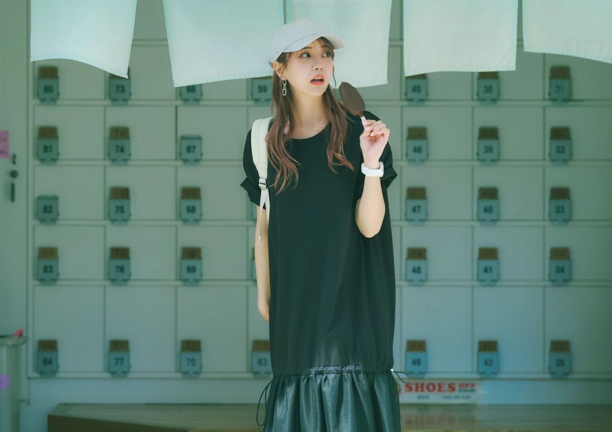 スポーティーMIXで今どきに♡ダサ見えしない「Tシャツワンピ」着回しコーデ | TRILL【トリル】