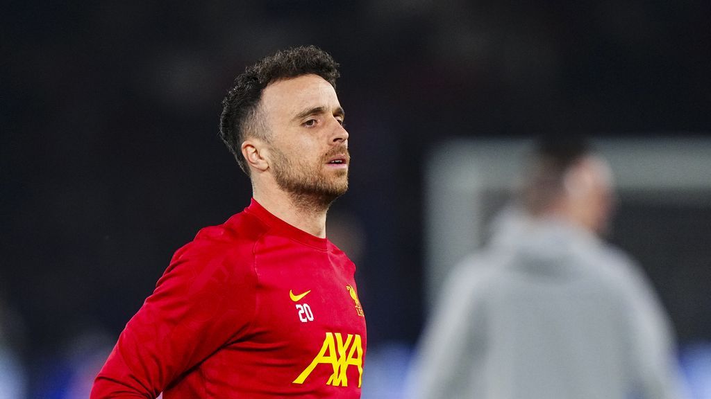 タイヤ破裂で横転炎上…日本代表MFの同僚が事故死したランボルギーニは「レンタカー」だった | TRILL【トリル】