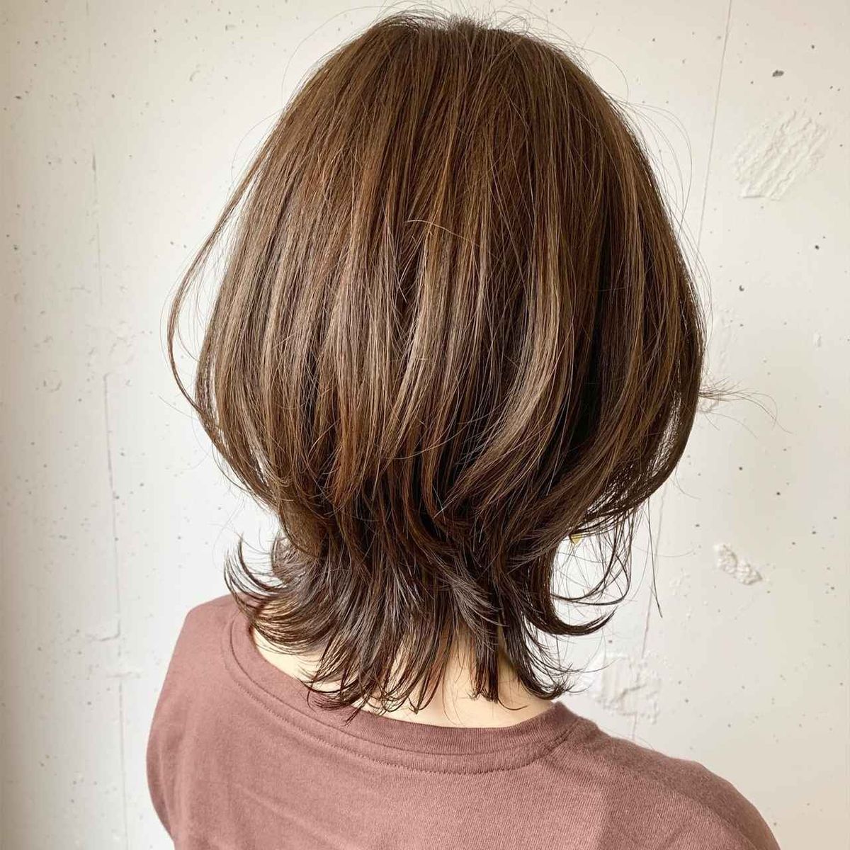 後ろ姿が大人可愛い！＜40・50代＞は【ネオウルフ】で垢抜けしよ♡ | TRILL【トリル】