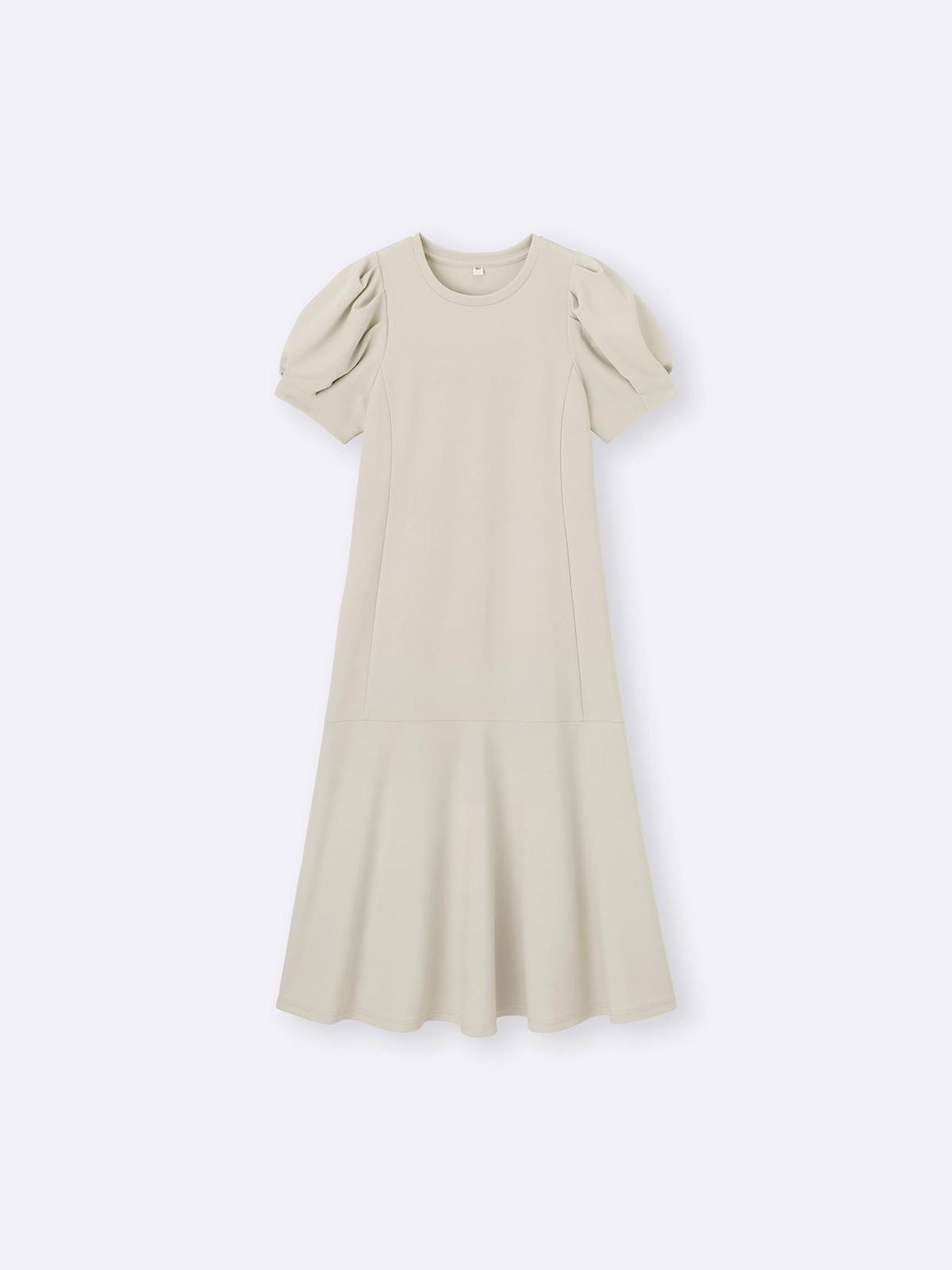 【ユニクロ・GU・ワークマン】ガバッと着るだけでOK「大人っぽワンピ」 | TRILL【トリル】