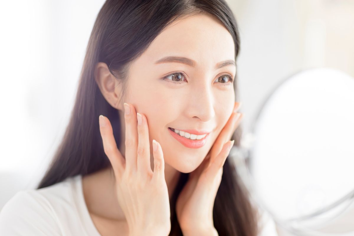 夏の毛穴悩みを撃退！ 40・50代が今すぐすべき毛穴ケア習慣 | TRILL【トリル】