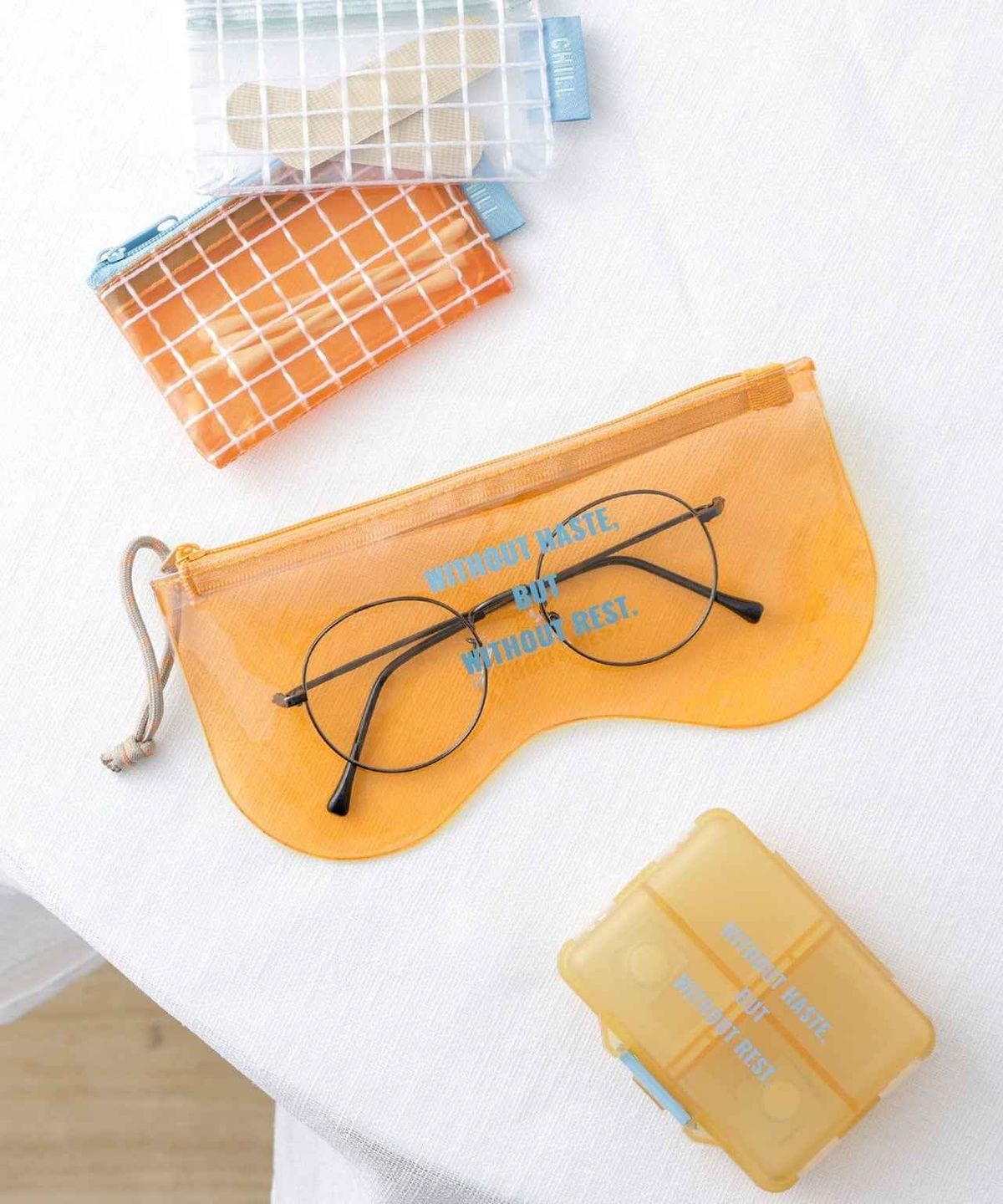 【3COINS】おしゃれで便利♡「330円メガネケース」 | TRILL【トリル】