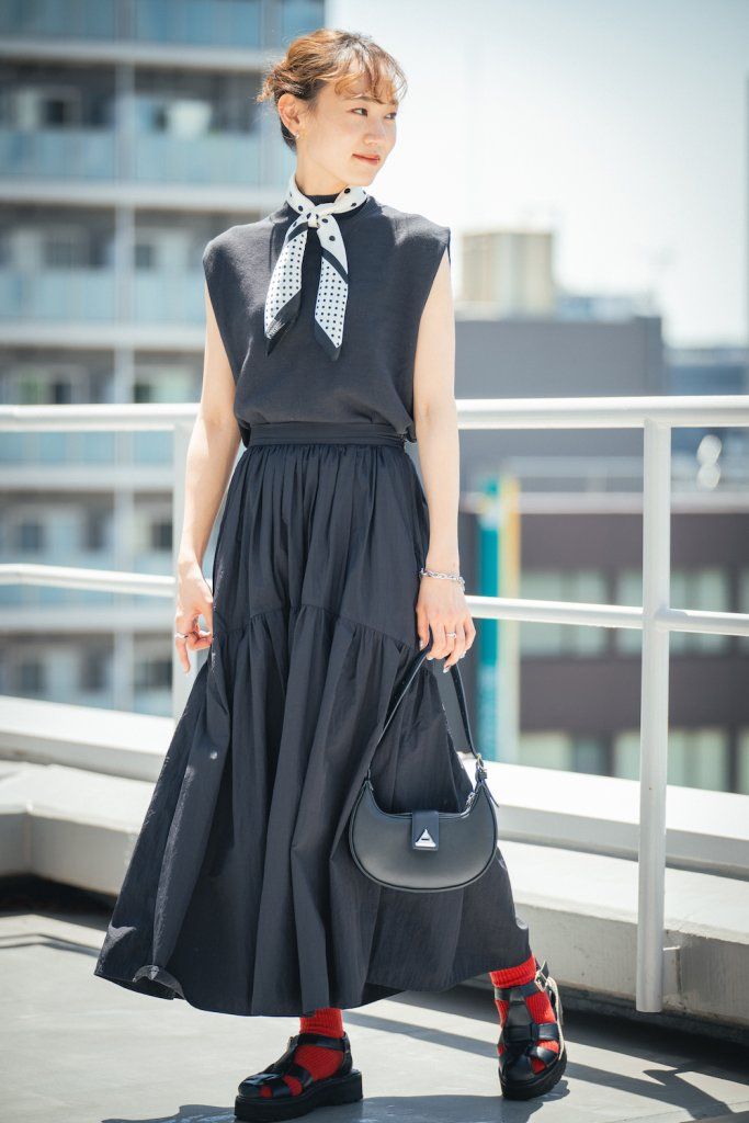 夏でもオールブラックコーデを涼しげに着こなすコツ、あるんです！【FUDGE FRIEND おしゃれさんの毎日コーディネート vol.562｜UMI】 | TRILL【トリル】