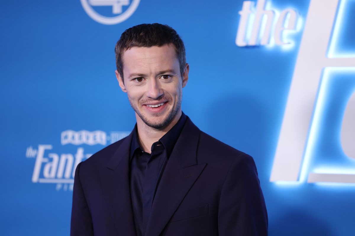 ジョセフ・クイン、「ロバート・ダウニー・Jr.は素晴らしいリーダー」 | TRILL【トリル】