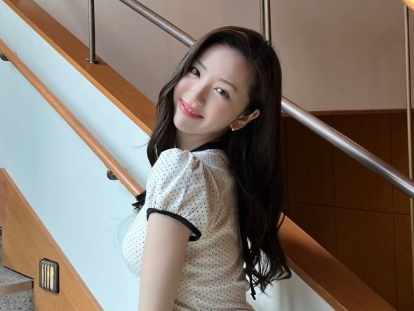 スタイル良すぎ…上智大学出身『元AKB48美女』、“努力の賜物美シルエット”公開に→「さすがです」「笑顔が可愛い」SNS興奮 | TRILL【トリル】