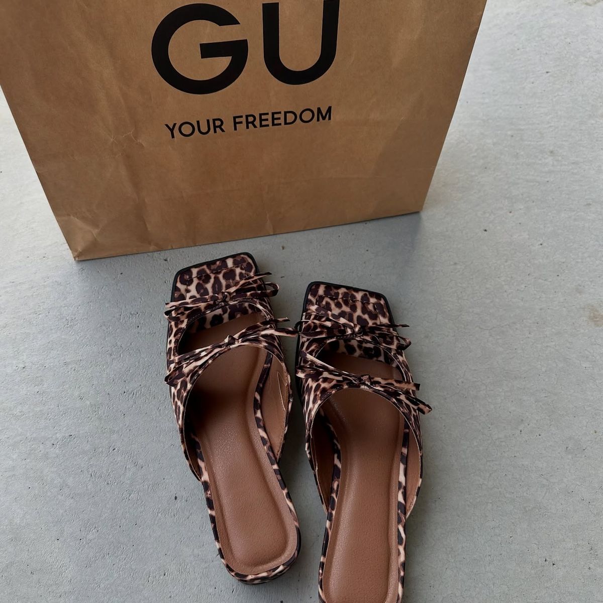 【必見】驚いた！GUの大人気サンダルが2990円→790円に衝撃値下げしてるよ！！ | TRILL【トリル】
