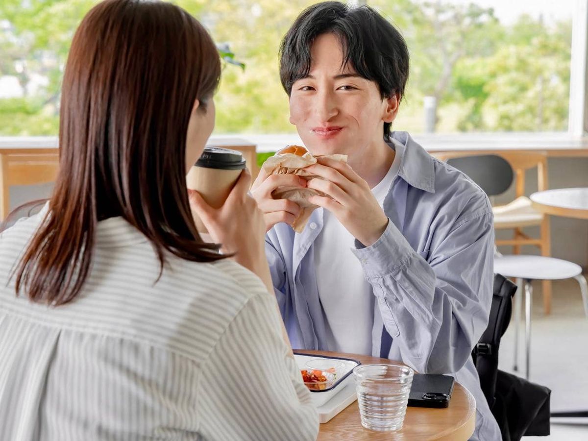 素の自分が思わず出ちゃう。男性が本命にだけ見せる「気の抜けた一面」 | TRILL【トリル】