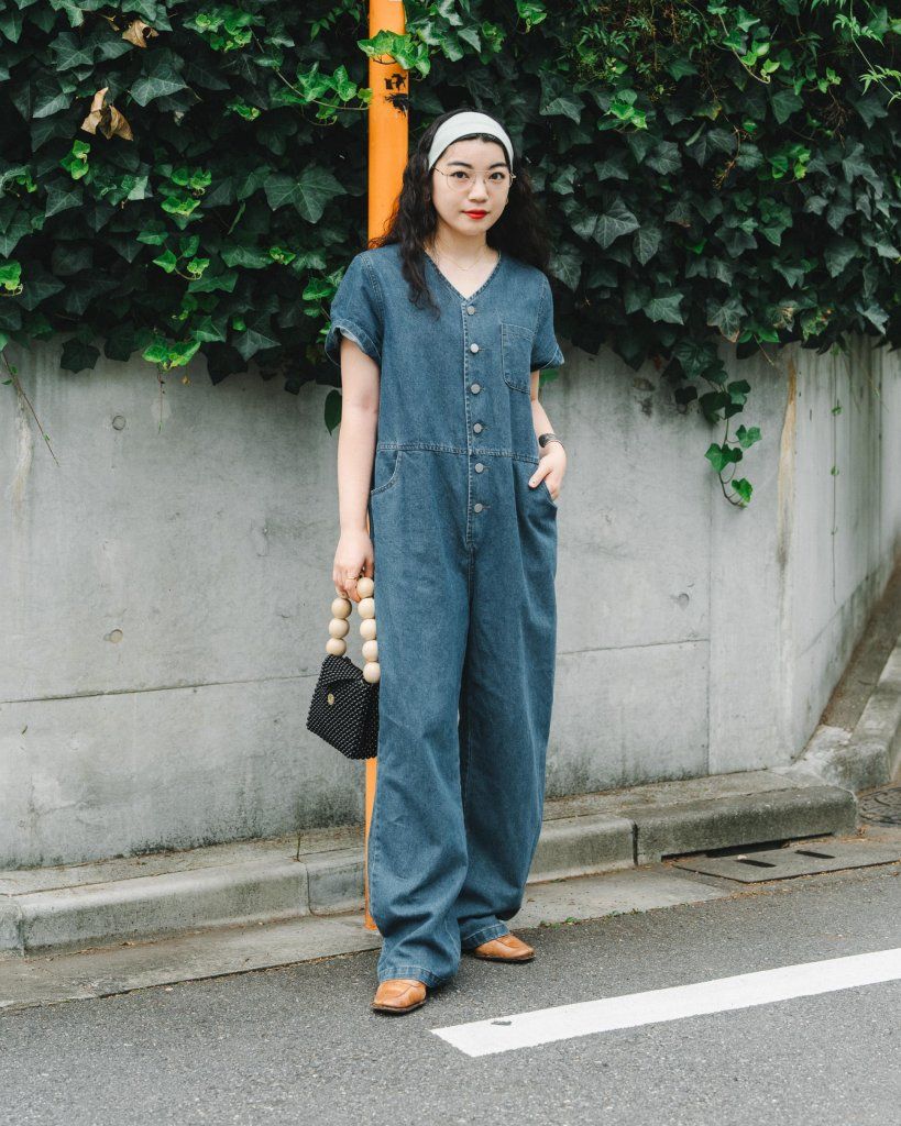 デニムオールインワンにレディなアイテムを合わせて甘さをプラス！ | TRILL【トリル】