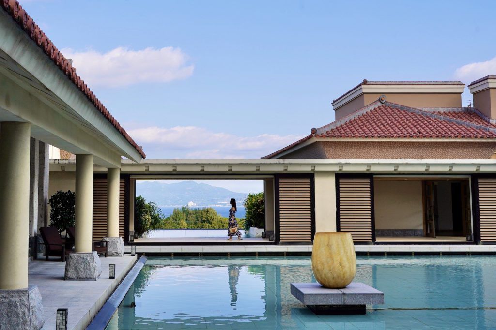 【宿泊プレゼント】大注目の国内リゾート「ザ・リッツ・カールトン沖縄」｜絶品グルメ、沖縄の自然、スパ、絶景を楽しむ贅沢旅vol.1 | TRILL【トリル】