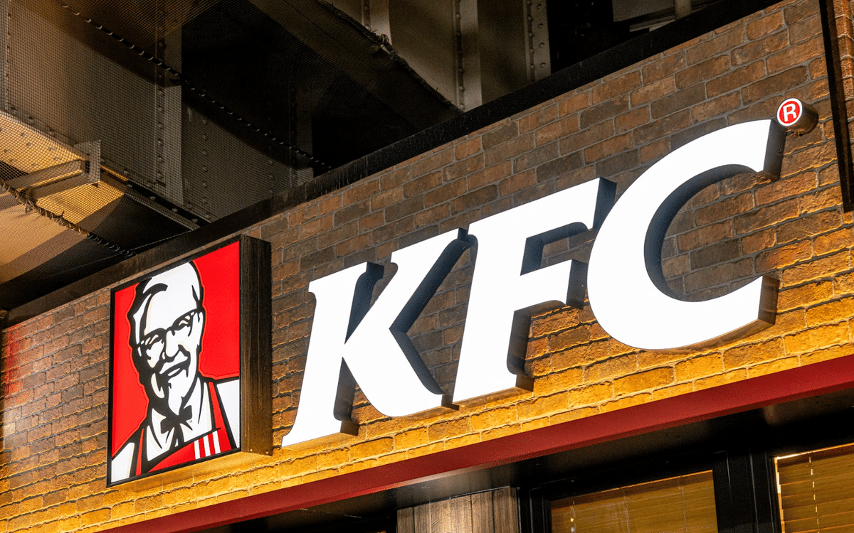 【ケンタッキー】の“540円の月見バーガー”が大ヒット…！SNSでは「最強の組み合わせ」「とろとろのたまごが…」の声も！ | TRILL【トリル】