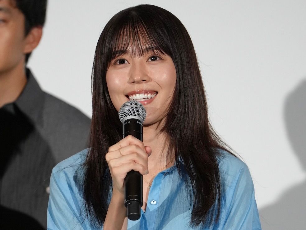 「10年経ってるの衝撃」「エモすぎる」有村架純、“まさかの人物”と再共演でSNS騒然…「やばい」歓喜の声続出 | TRILL【トリル】